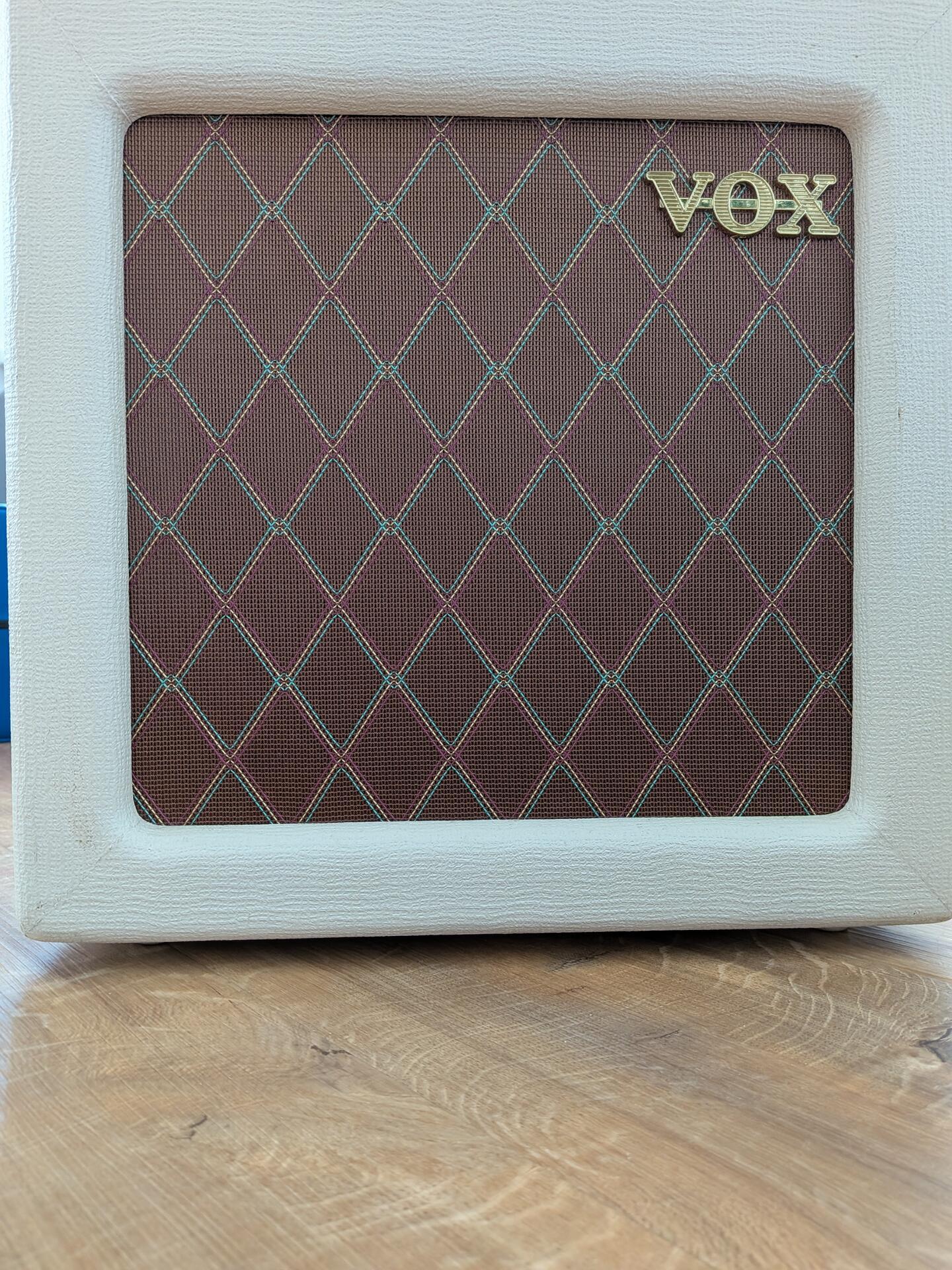 VOX AC4TV lampa přepínací – prodám | HudebníBazar.cz