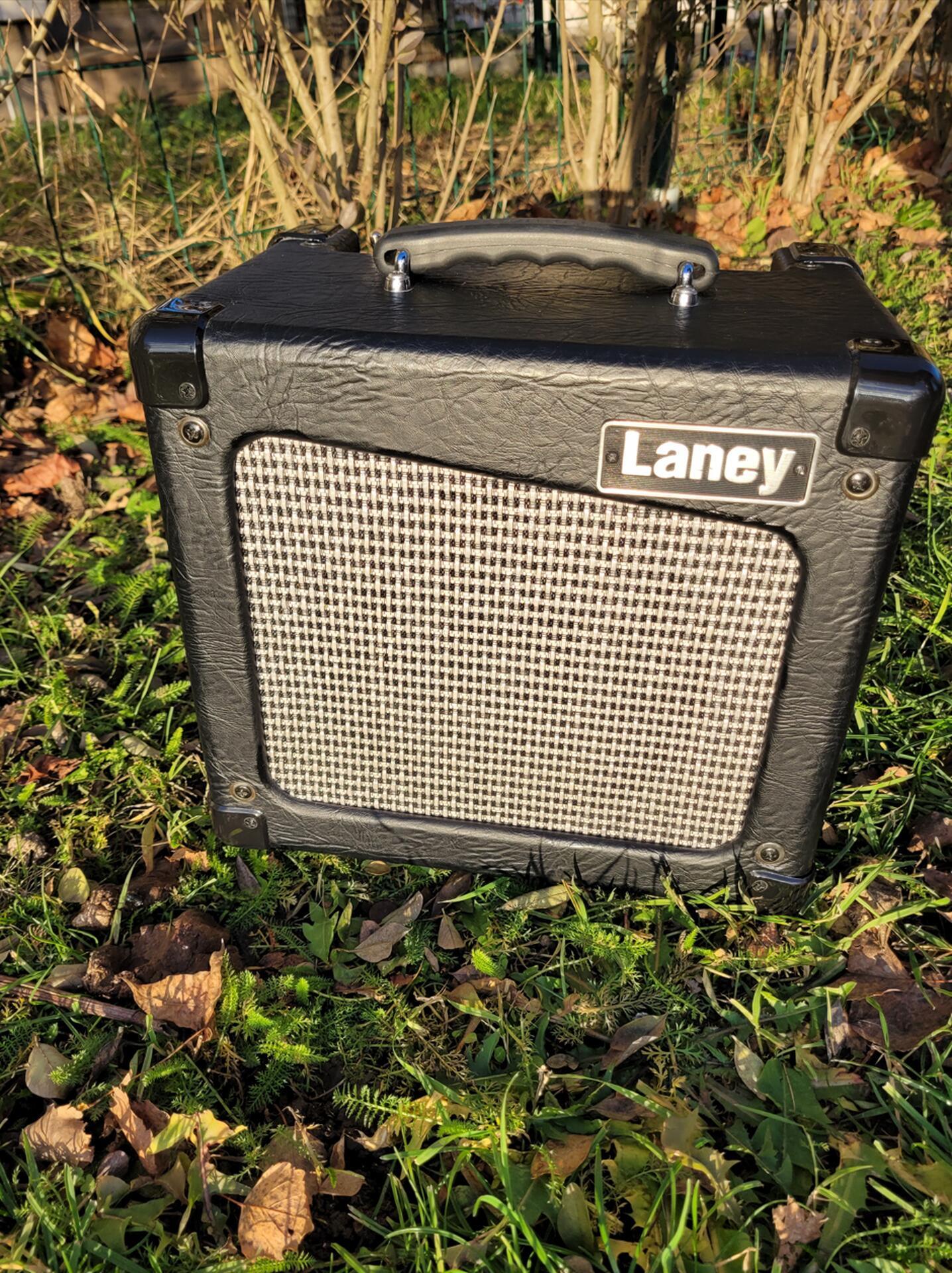 Laney CUB 8 – lampové kombo (Celestion + Sovtek) – prodám | HudebníBazar.cz
